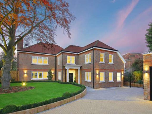 5 Bedroom House
