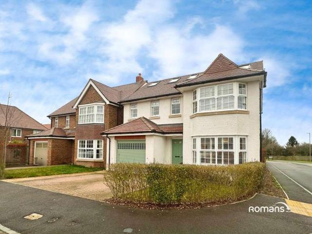 5 Bedroom House