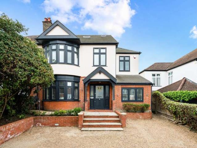 5 Bedroom House