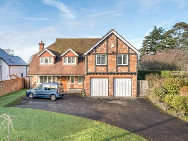 5 Bedroom House