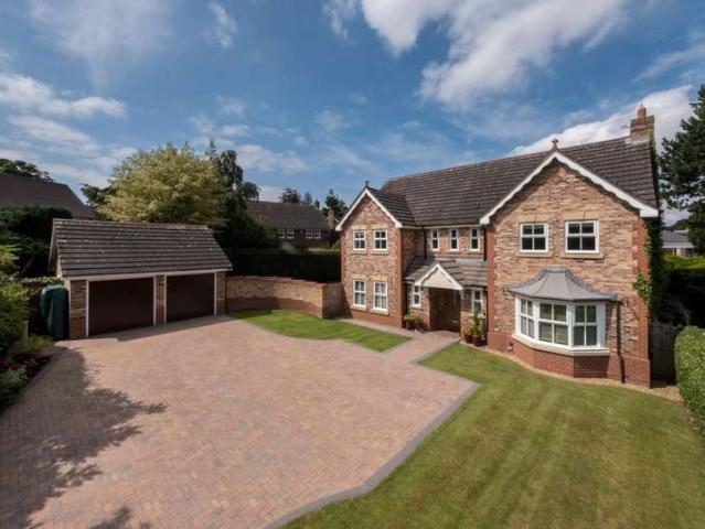 5 Bedroom House