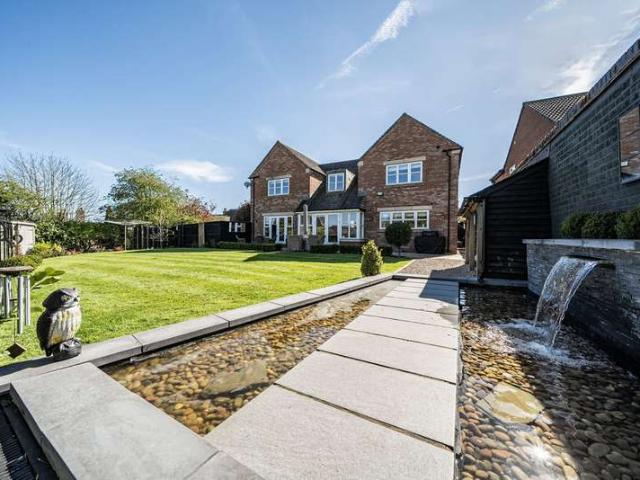 5 Bedroom House