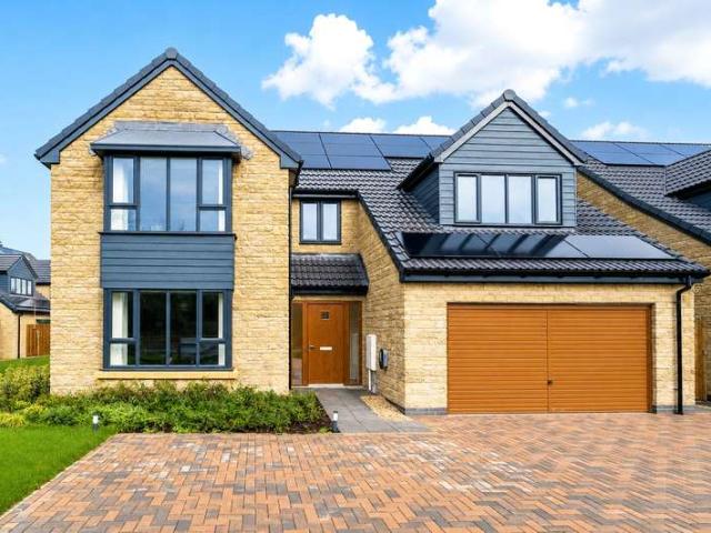 5 Bedroom House