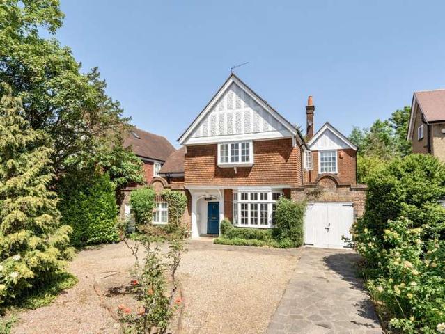 5 Bedroom House