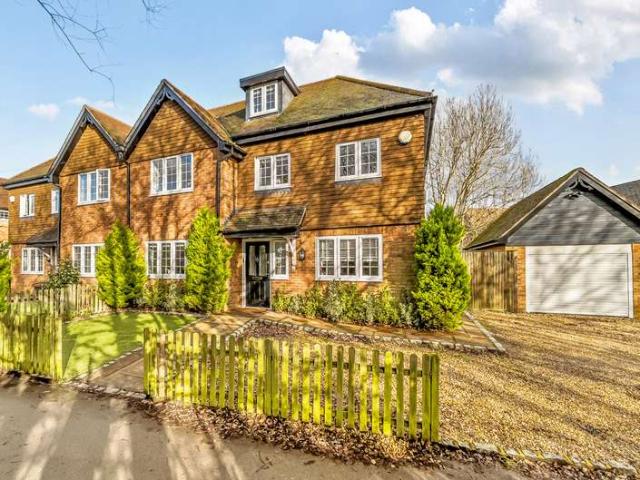 5 Bedroom House