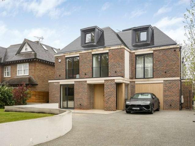 5 Bedroom House