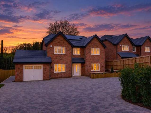5 Bedroom House