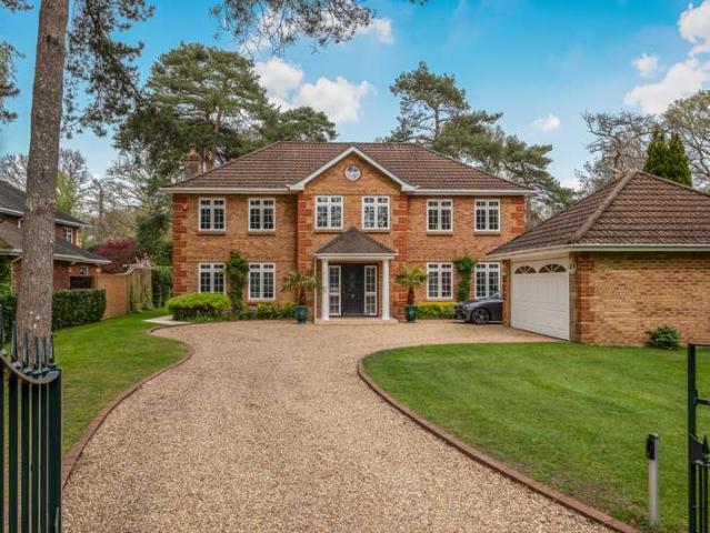 5 Bedroom House