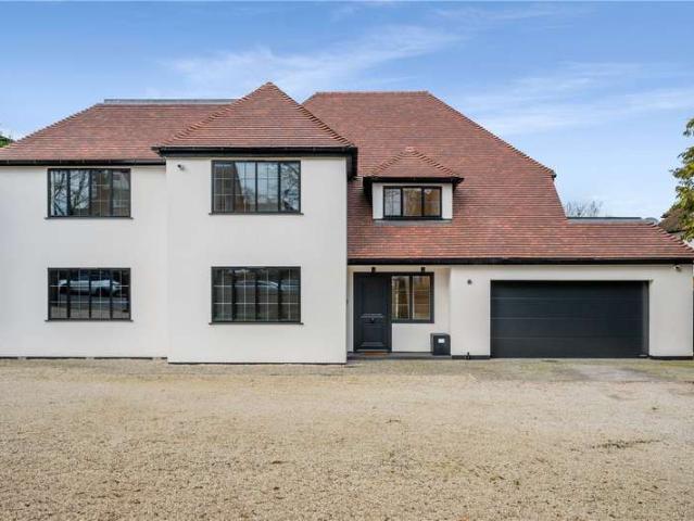 5 Bedroom House