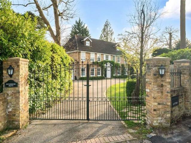 5 Bedroom House