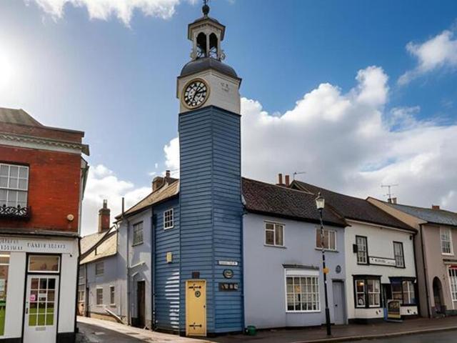 5 Bedroom House Coggeshall Essex LS99523918