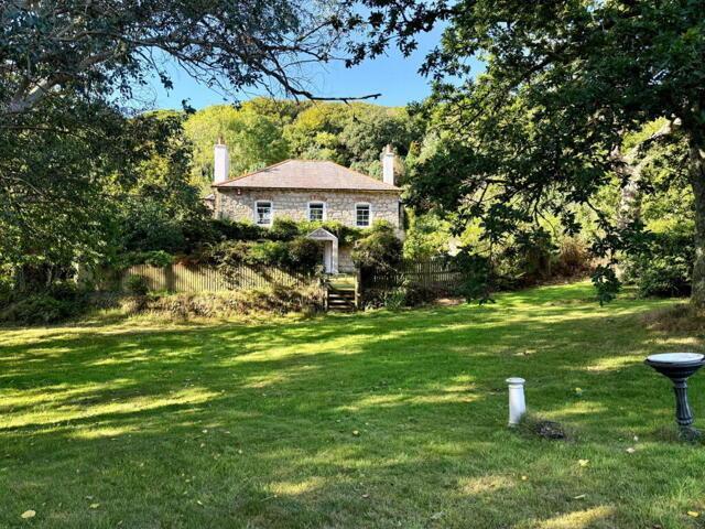 5 Bedroom House Cornwell Cornwall LS101678571
