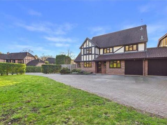 5 Bedroom House Camberley Surrey LS100540859