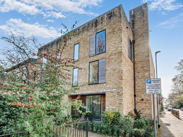 5 Bedroom House Cambridge Cambridgeshire 100541147