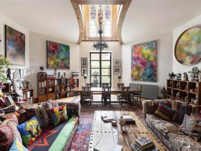 5 Bedroom House Camden Greater London LS101231706