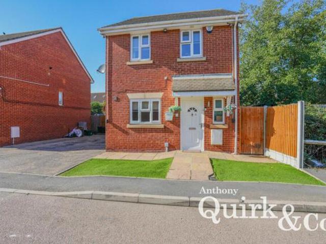 5 Bedroom House Canvey Island Essex LS99773986