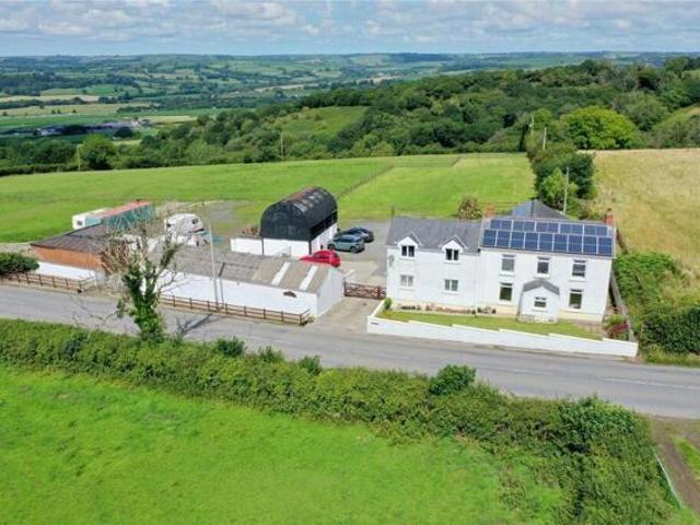 5 Bedroom House Carmarthen Carmarthenshire LS100579180