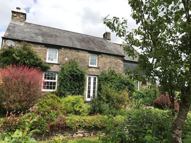 5 Bedroom House Ceredigion Ceredigion 100398497