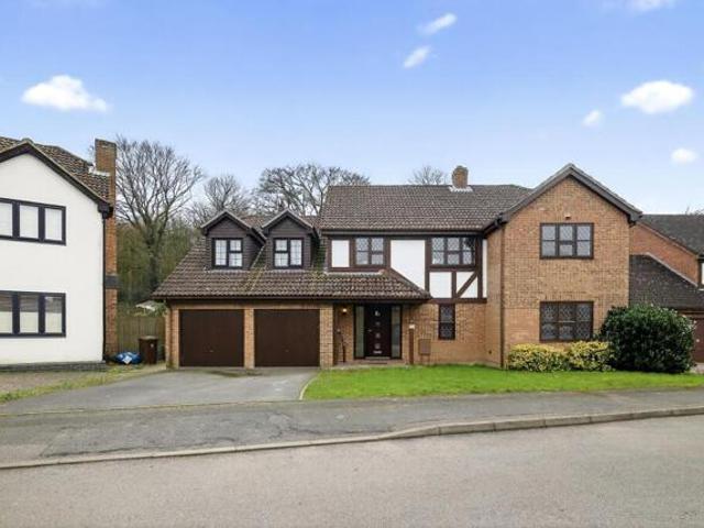 5 Bedroom House Chatham Medway 100023911