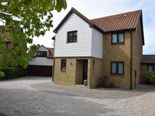 5 Bedroom House Chelmsford Essex 101892433