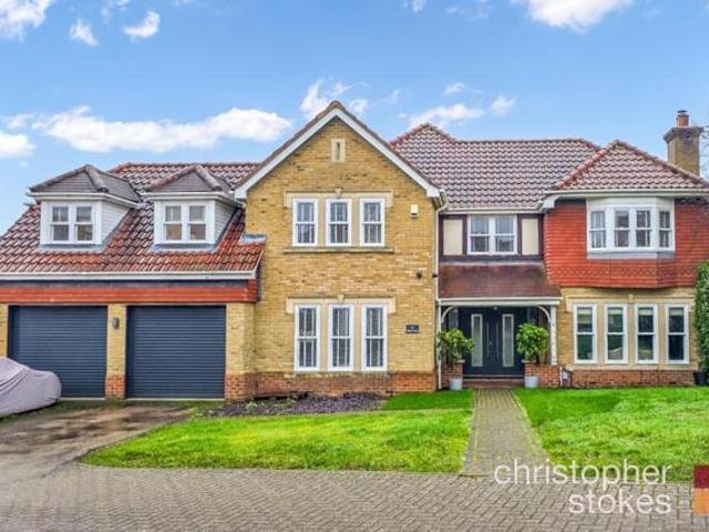 5 Bedroom House Cheshunt Hertfordshire LS101891833