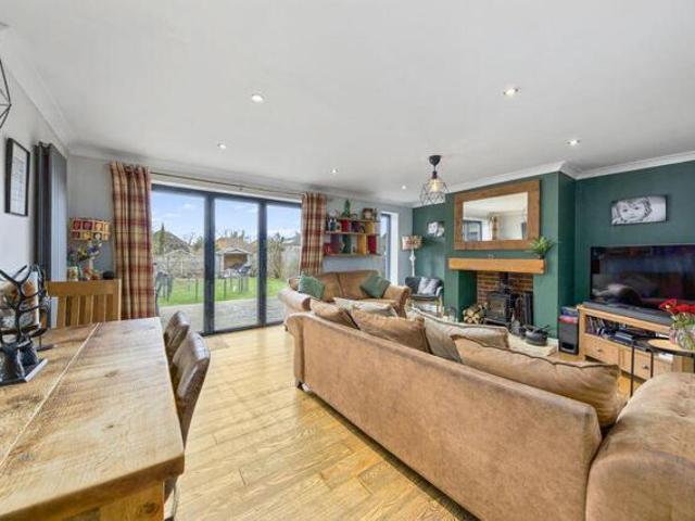5 Bedroom House Chesterfield Derbyshire 100786603