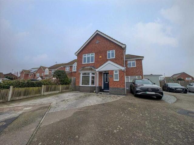 5 Bedroom House Clacton On Sea Essex 100988120