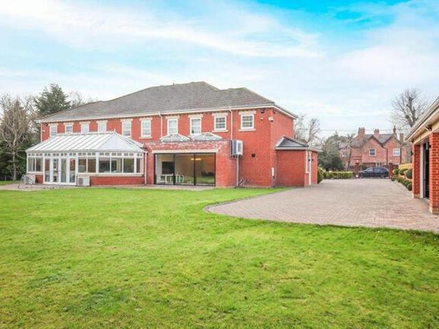 5 Bedroom House Cleadon Cleadon LS98404415