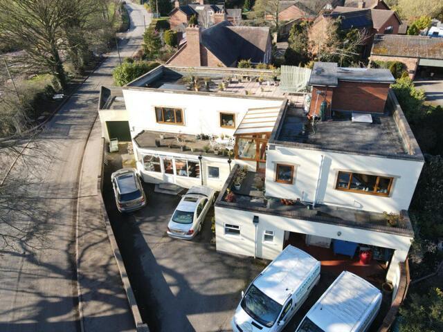 5 Bedroom House Crewe Cheshire East 99380688