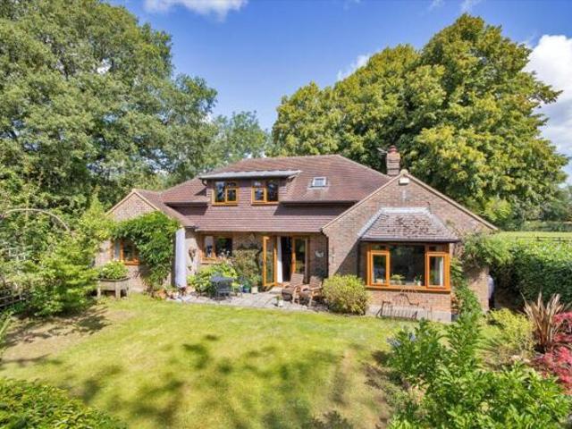 5 Bedroom House Crowborough East Sussex LS94028200