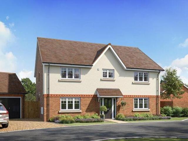 5 Bedroom House Alton Hampshire LS99688353
