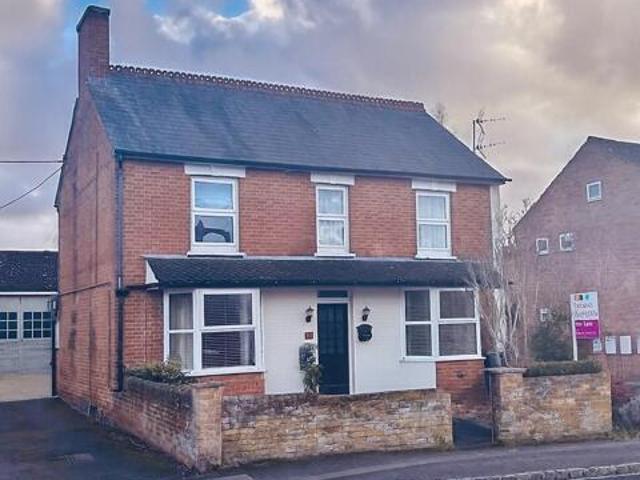 5 Bedroom House Aston Clinton Buckinghamshire 101199860
