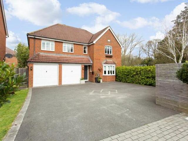 5 Bedroom House Ashford Kent 100786440