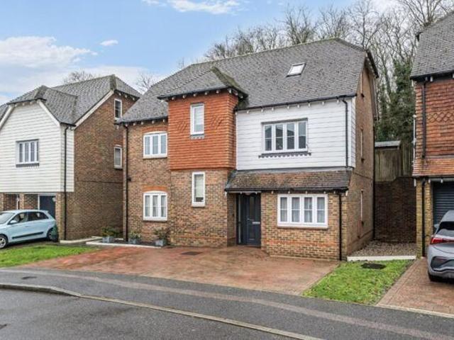 5 Bedroom House Ashford Kent 99345176