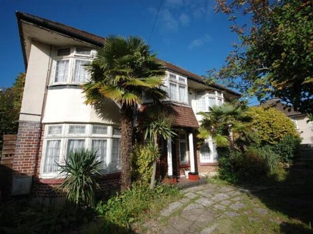 5 Bedroom House Bournemouth Bournemouth 99641763