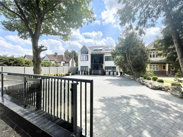 5 Bedroom House Barnet Great London 100987684