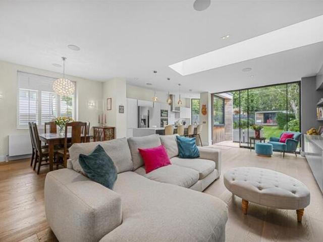 5 Bedroom House Barnet Greater London 99277949