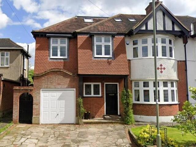 5 Bedroom House Barnet Greater London 99380969