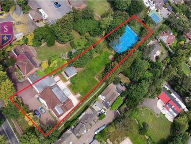 5 Bedroom House Barnet Greater London 99523584