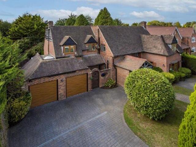 5 Bedroom House Beaconsfield Buckinghamshire 99773677