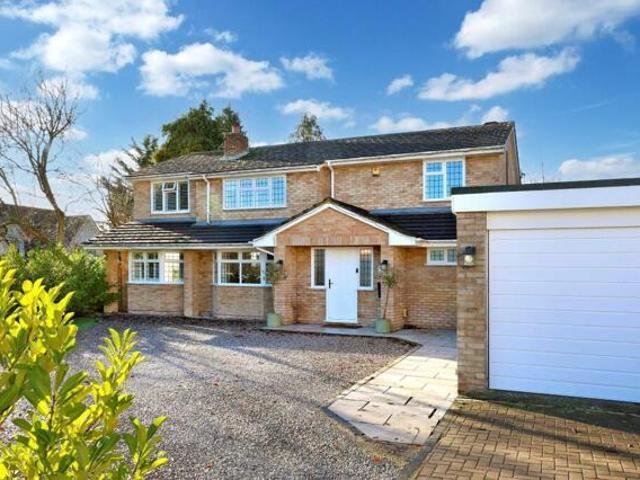 5 Bedroom House Beaconsfield Buckinghamshire 99773996