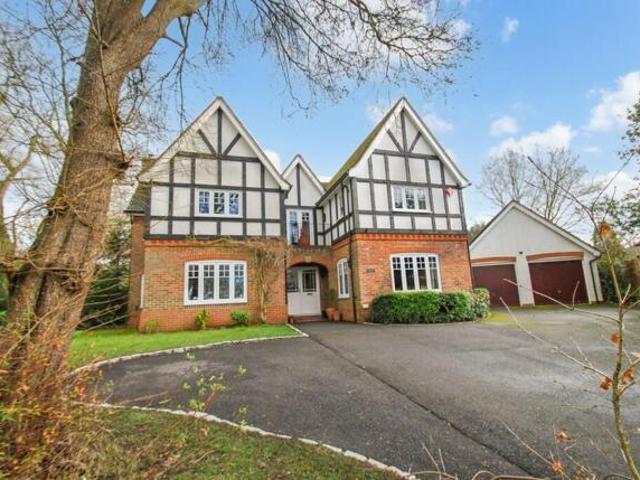 5 Bedroom House Beaconsfield Buckinghamshire 101352036