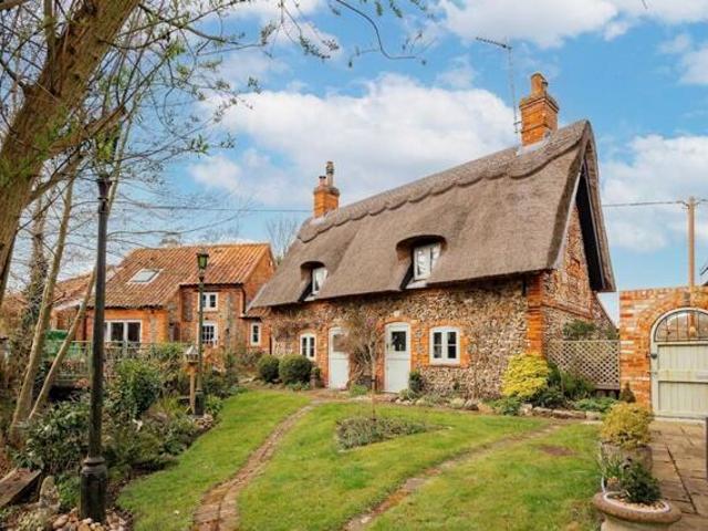 5 Bedroom House Beautiful Grounds Beautiful Grounds 101856078