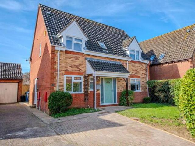 5 Bedroom House Beccles Suffolk LS101892216