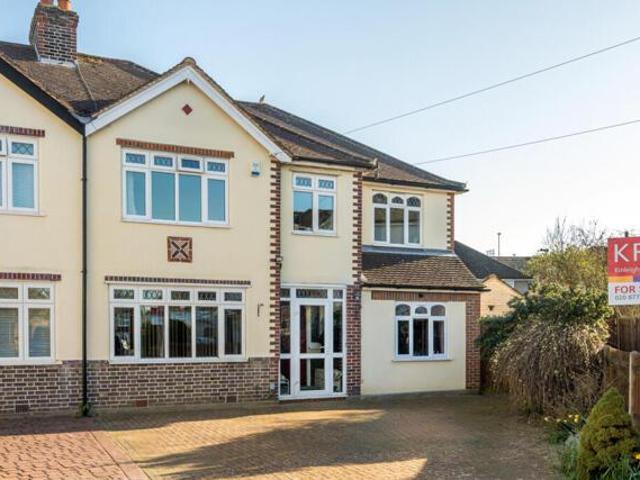 5 Bedroom House Beckenham Greater London LS100398430