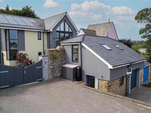 5 Bedroom House Bideford Devon LS101678177