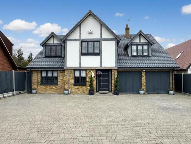 5 Bedroom House Billericay Essex 100191983