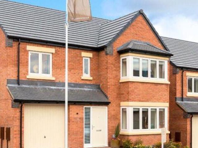 5 Bedroom House Birchwood Grove Birchwood Grove LS99572183