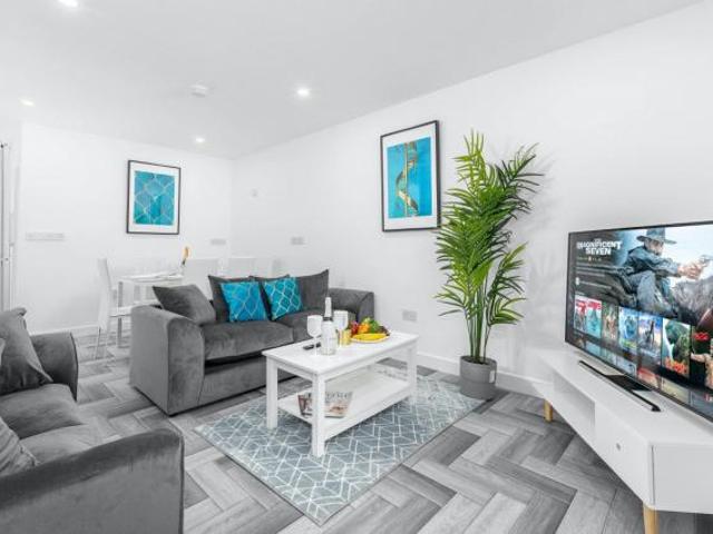 5 Bedroom House Birmingham Birmingham LS71479620