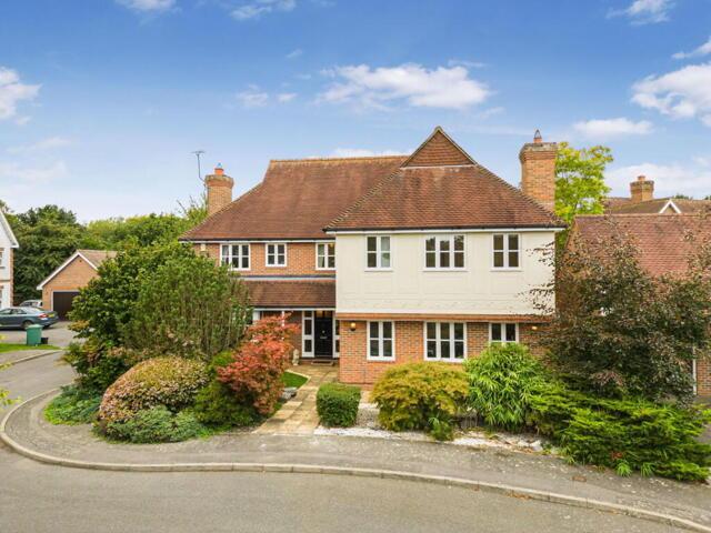 5 Bedroom House Bishop's Stortford Essex 98834739